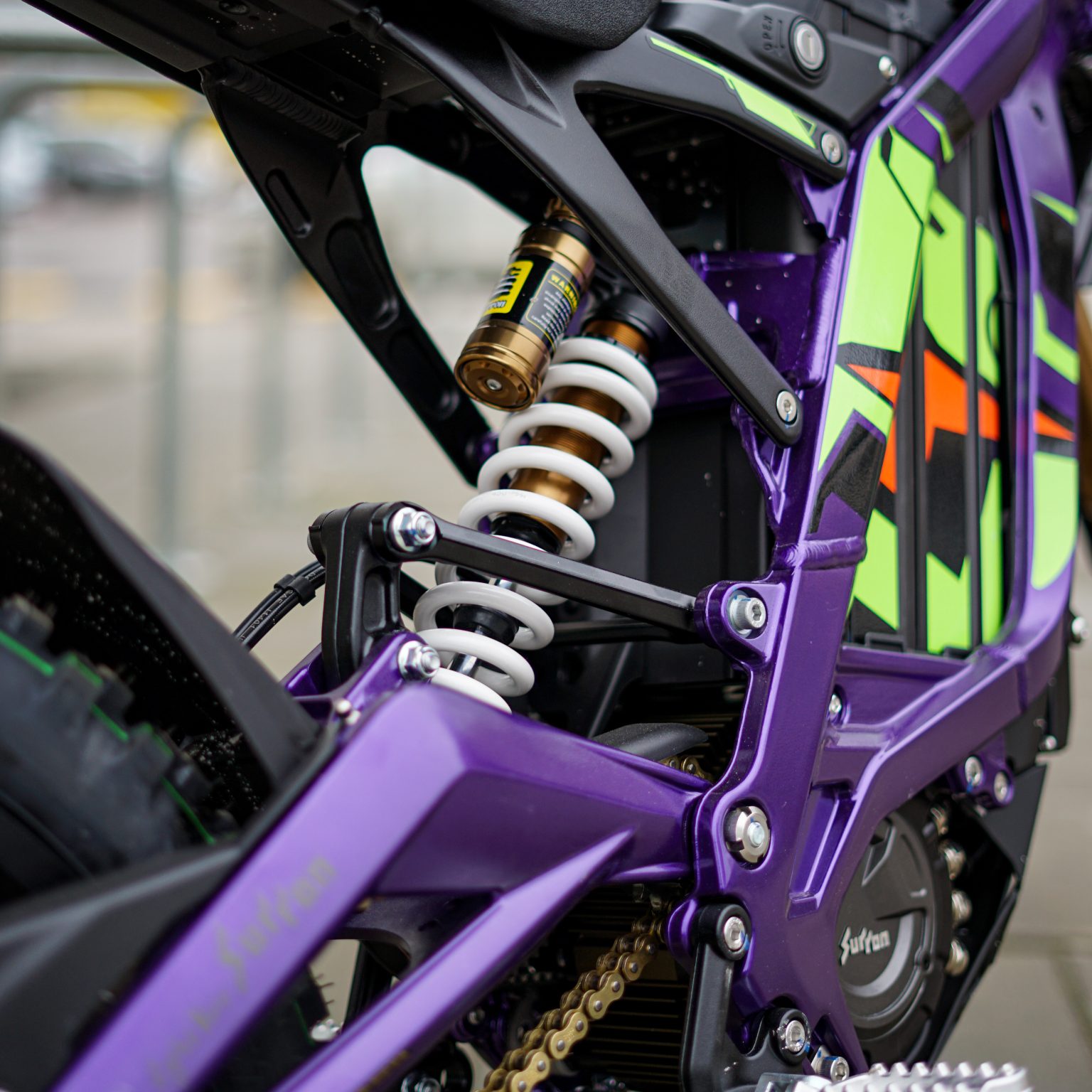 Surron Light Bee L1e - PERUN ELECTRIC