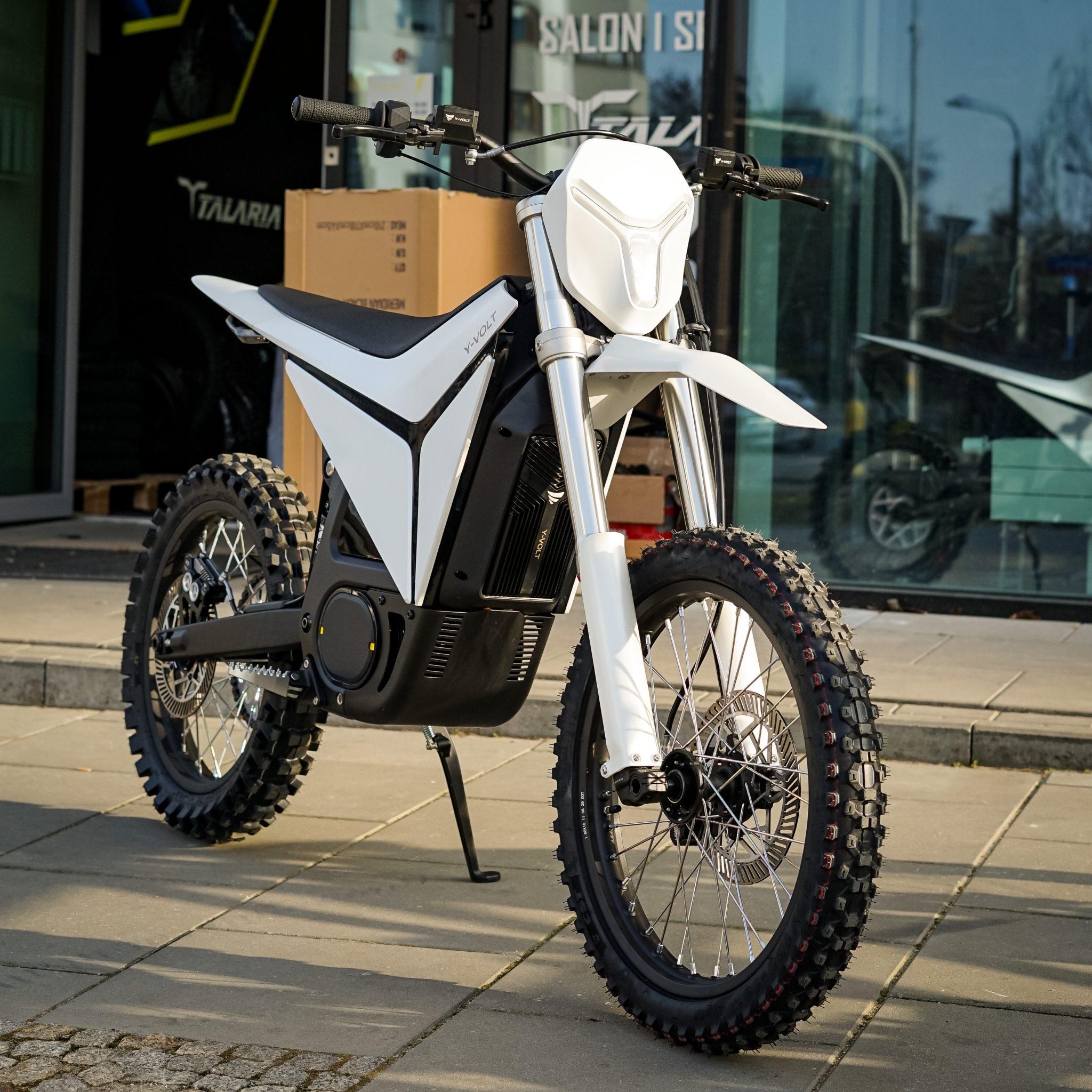 Y-VOLT Surge V - 35kW Motocykl Elektryczny - PERUN ELECTRIC